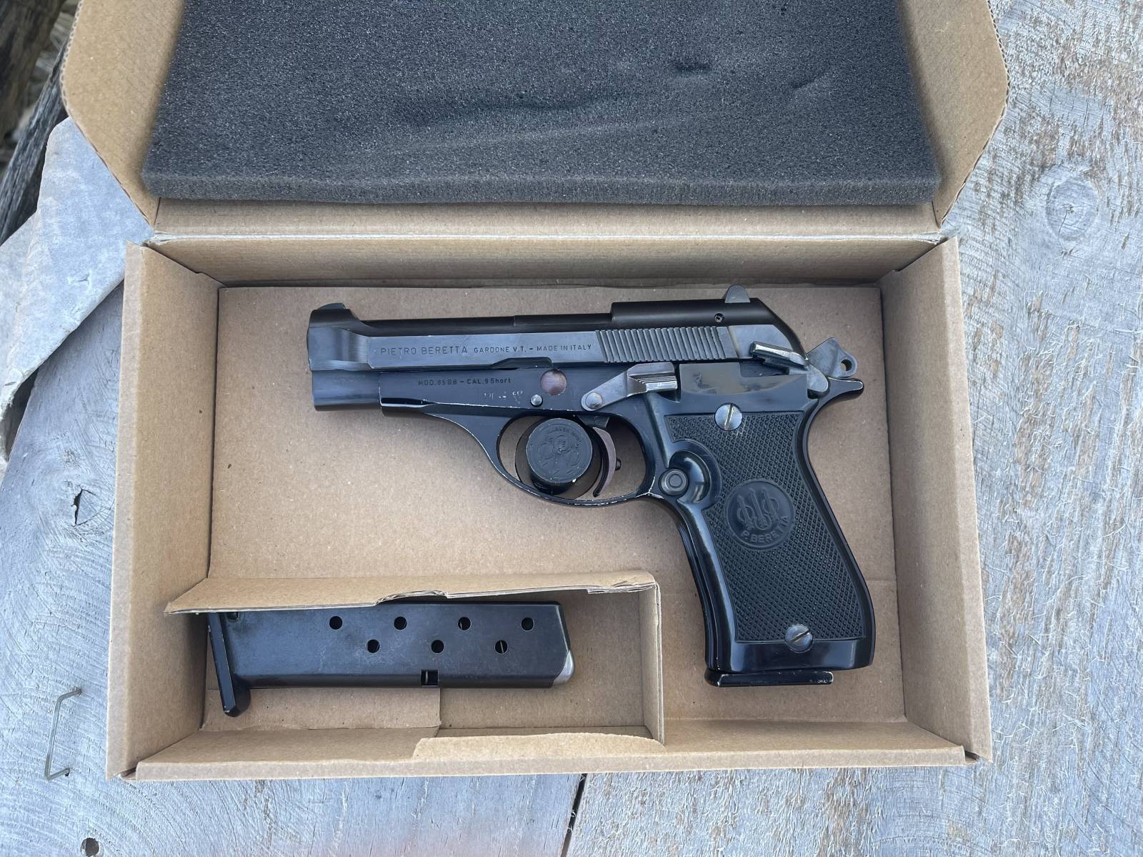 Beretta 85BB Cheetah .380 ACP Pistol - Guardia di Finanza Trade-In ...